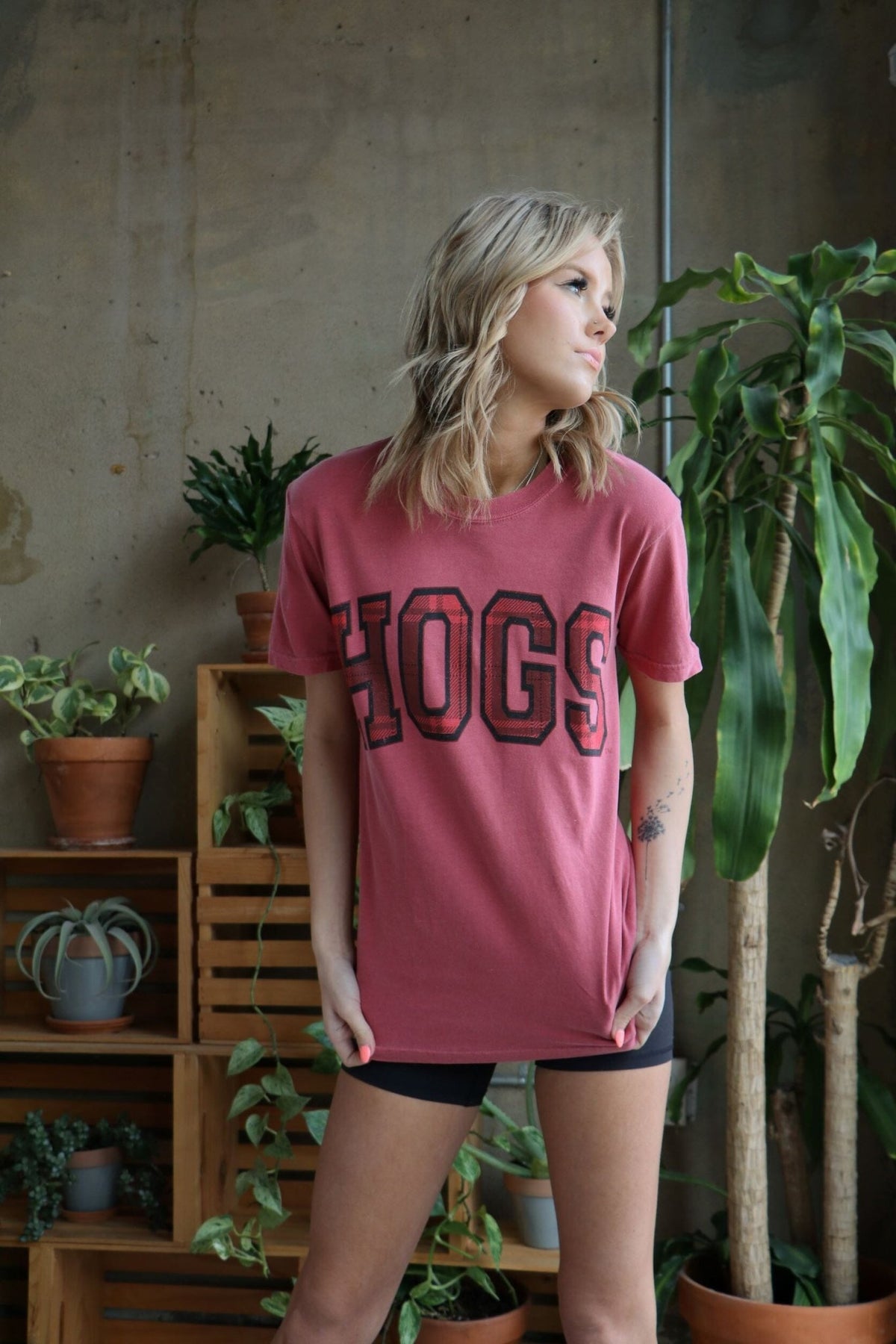 Arkansas Razorbacks Tartan Cardinal Tee – shoplivylu